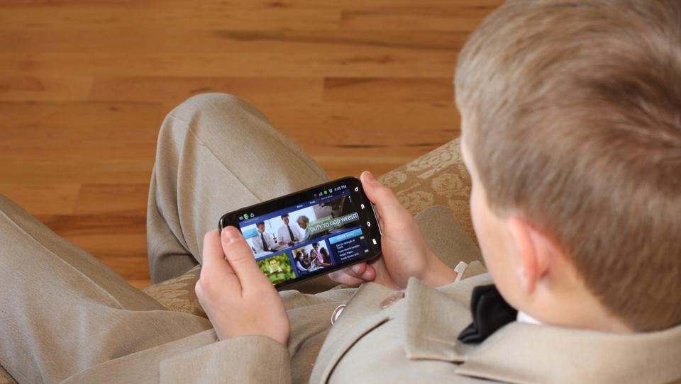 LDS Leaders Speak to Youth Using Technology | LDS365: Resources from ...